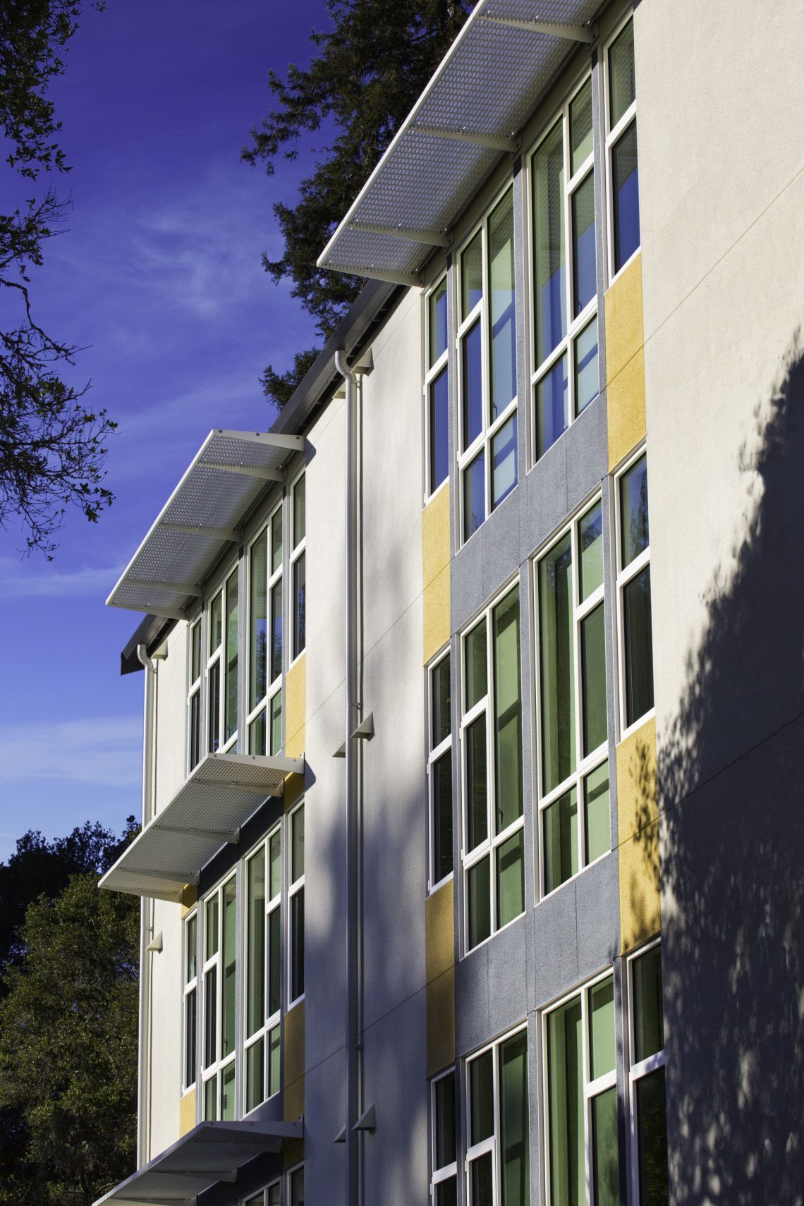 UC-Santa-Cruz-Dorms-02-1140x1710-1 | All Weather Architectural Aluminum