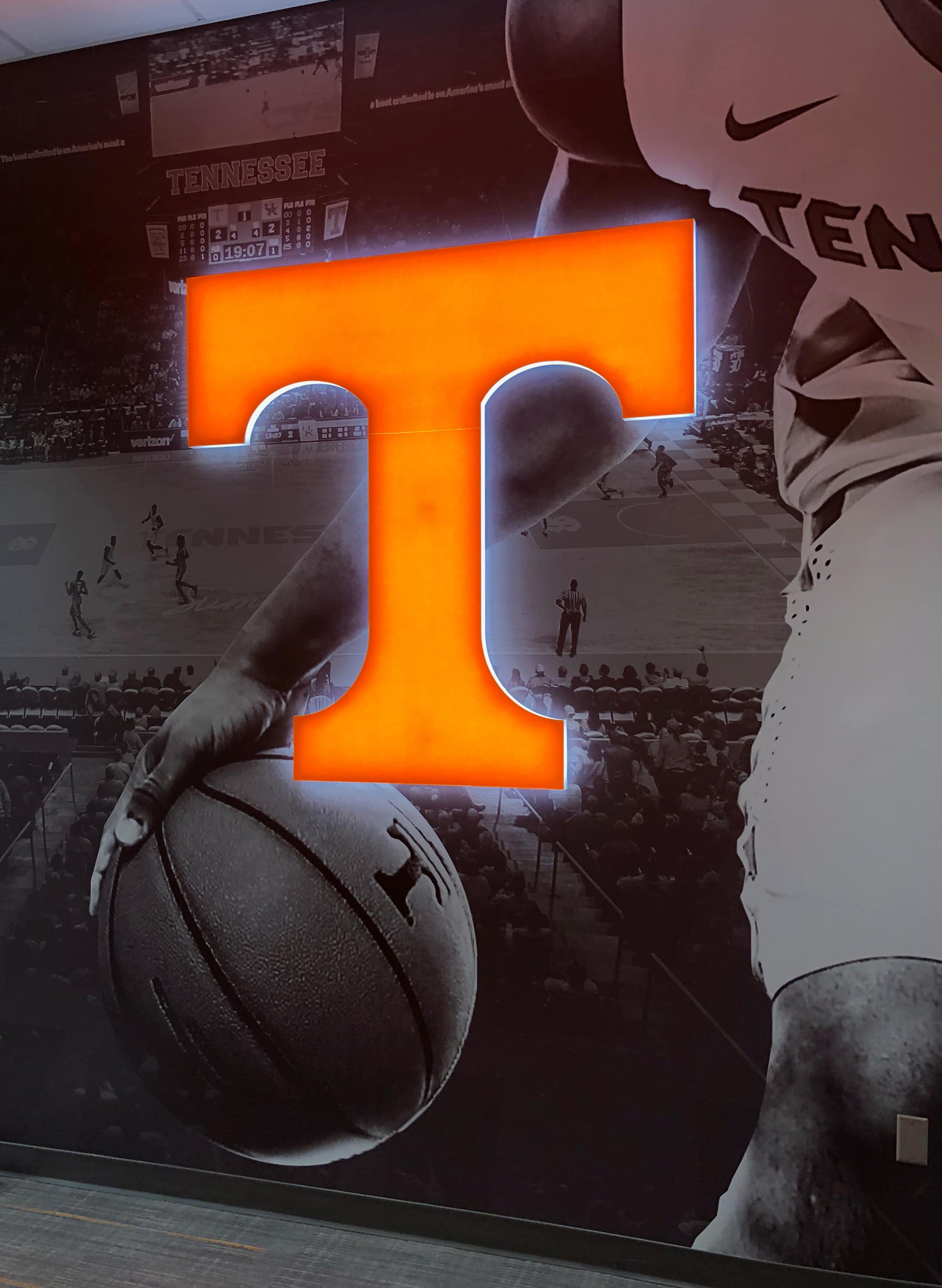 Uniform Linear University of Tennessee Illuminated Branding Logo ...