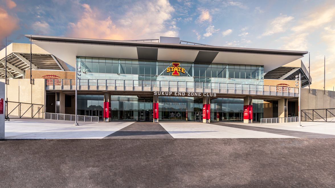 University stadium entrance and design | MODUS