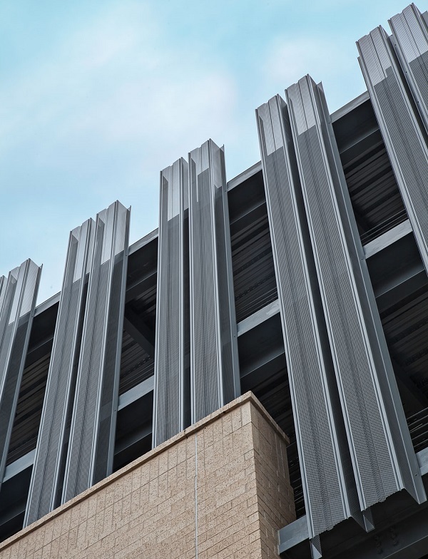 Wade Architectural System Tobin Garage Below View | Wade Architectural ...