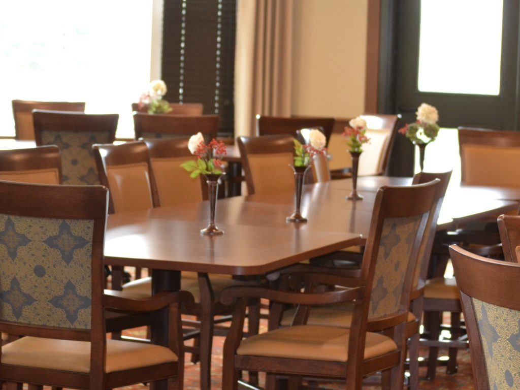 Weinberg Erickson Associates dining seating | Weinberg, Erickson ...