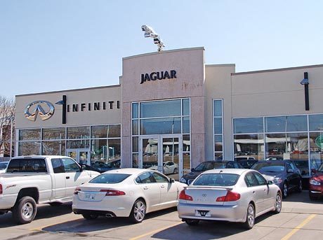Willis Auto Dealership Exterior | Heartland