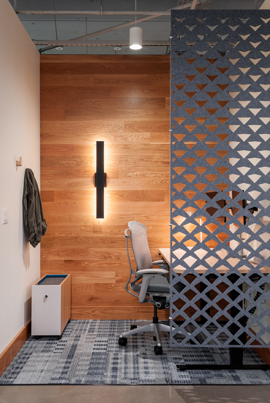 Wings Hoteling Station | Pope Design Group