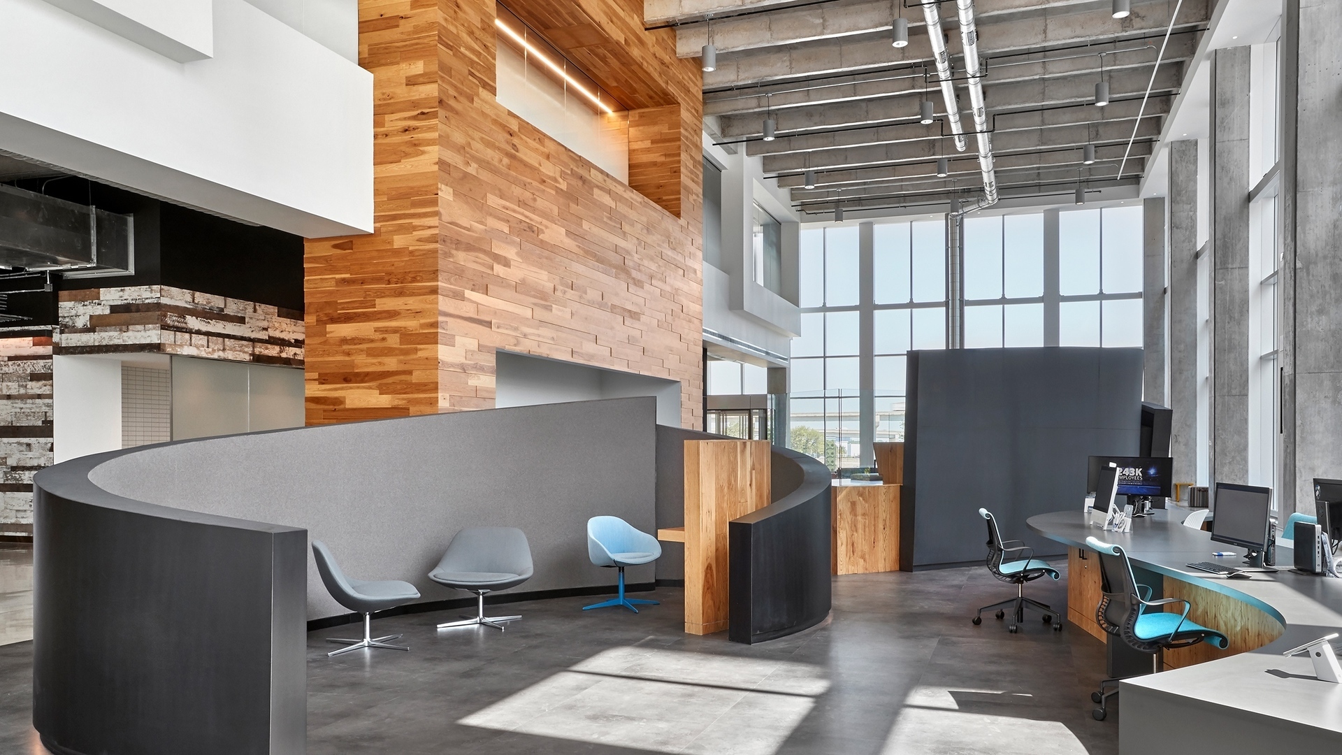 Woodwright Hardwood Cladding JP Morgan Chase Open Office Workspace ...