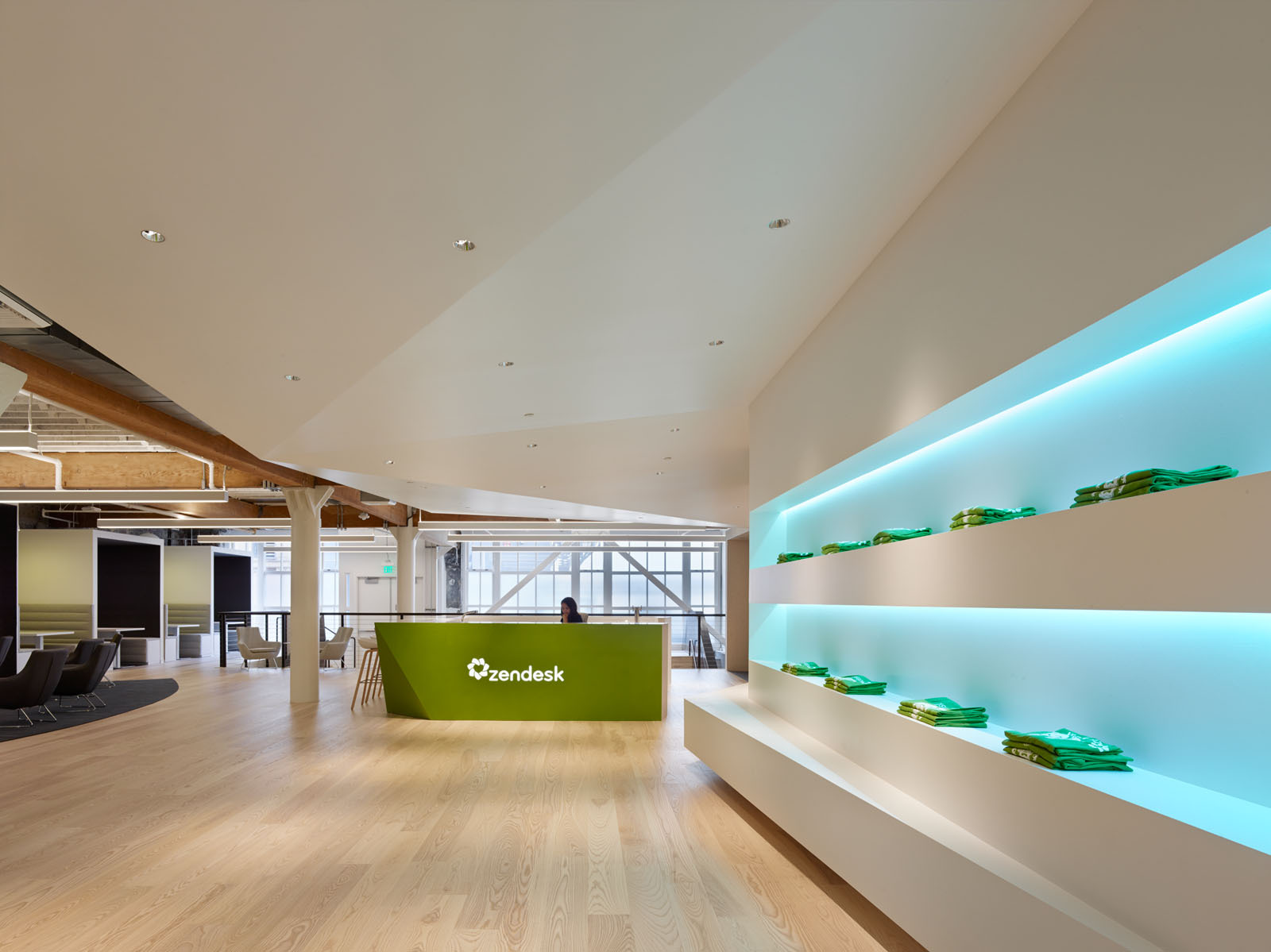 Zendesk | Valencia Hardwoods
